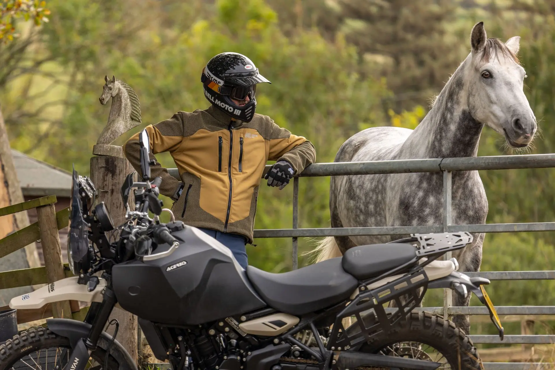 Linesman Jacket 2.0 Review: CE A Certified with Flow Level 2 Armour ...